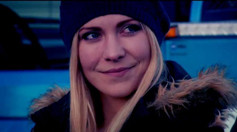 Ashley Yule Net Worth, Wiki, Bio. Relationship with Parker Schnabel ...