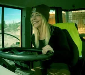 Ashley Yule Net Worth, Wiki, Bio. Relationship with Parker Schnabel ...